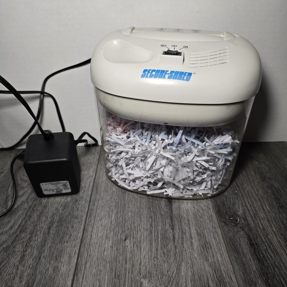 Office | Vintage Secureshred Personal Paper Shredder 3 Sheet Office ...